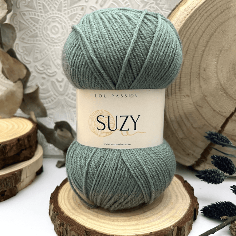 Suzy Archives - Lou Passion